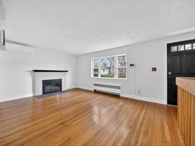 house with 3 bedroom, Milton MA ES103017532