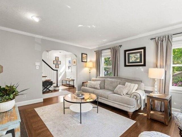 house with 3 bedroom, Milton MA ES104851082
