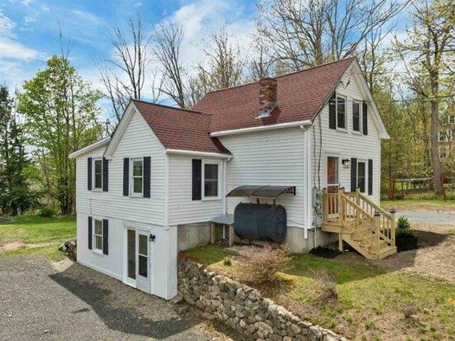 house with 3 bedroom, Milton NH DLS102762159