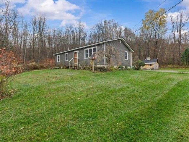house with 3 bedroom, Milton VT DS102530218
