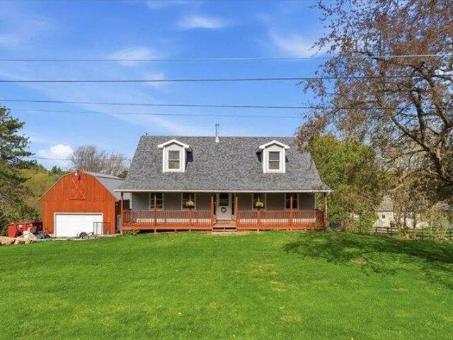 house with 3 bedroom, Milton VT DS102155417