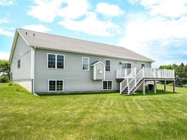 house with 3 bedroom, Milton VT DS103932092