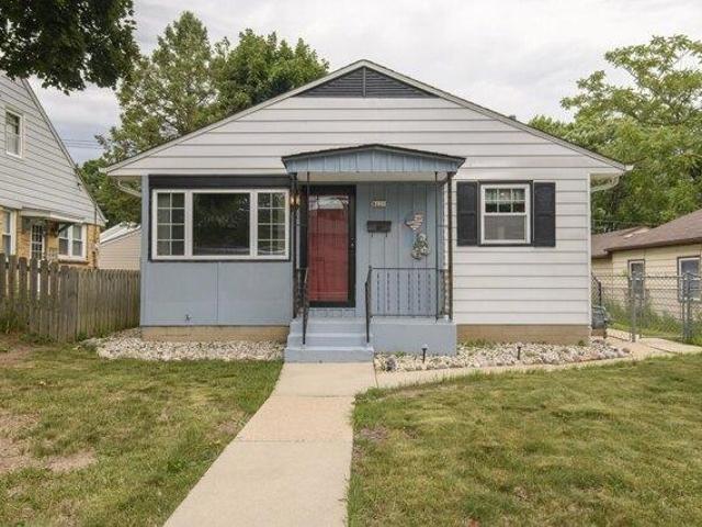 house with 3 bedroom, Milwaukee WI DLS93351268