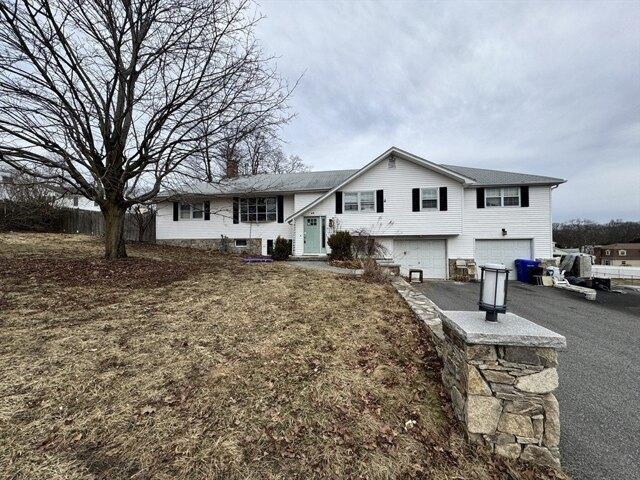house with 3 bedroom, Milford MA DLS102342666