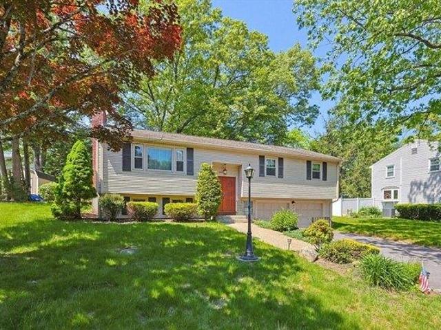 house with 3 bedroom, Milford MA DLS102860130
