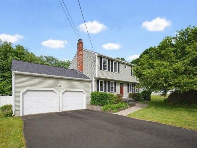 house with 3 bedroom, Milford MA DS104008064
