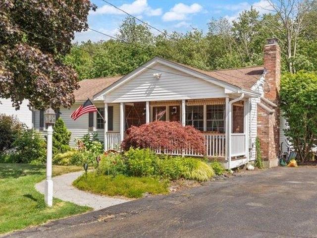 house with 3 bedroom, Milford MA DS104193201