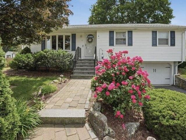 house with 3 bedroom, Milford MA DS104331461