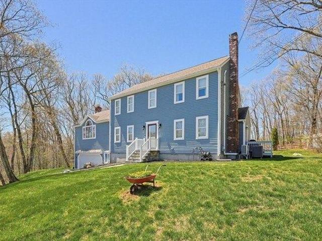 house with 3 bedroom, Milford MA DS102447809