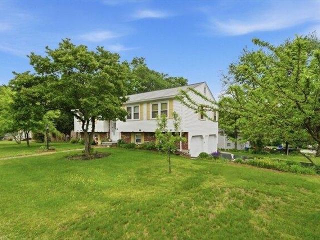house with 3 bedroom, Milford MA DS103967144