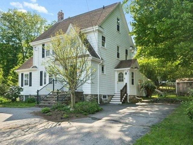 house with 3 bedroom, Milford MA ES104149490