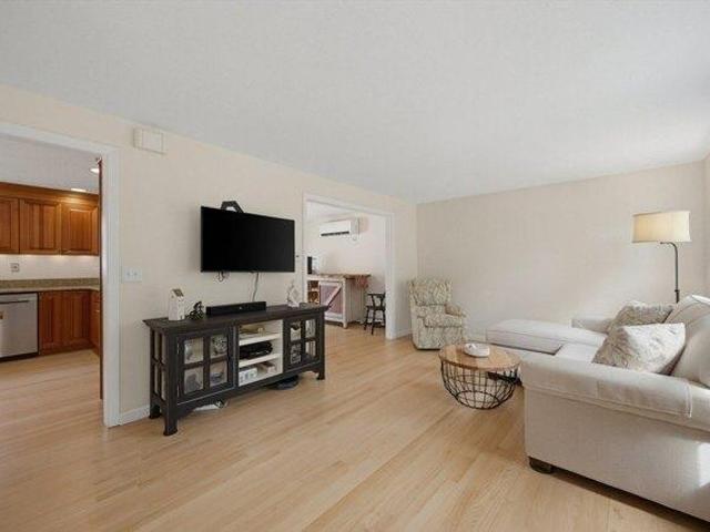 house with 3 bedroom, Milford MA ES104150103