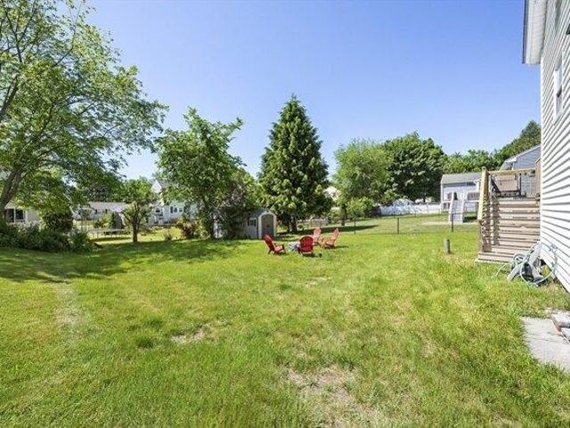 house with 3 bedroom, Milford MA ES104811569