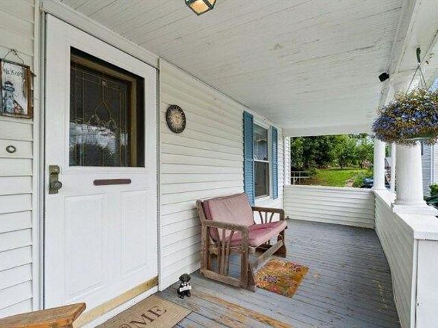 house with 3 bedroom, Milford MA ES105104957