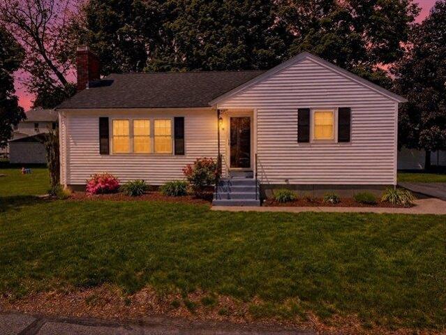 house with 3 bedroom, Milford MA ES103442491