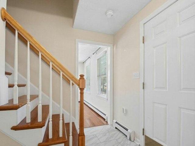 house with 3 bedroom, Milford MA ES103966626