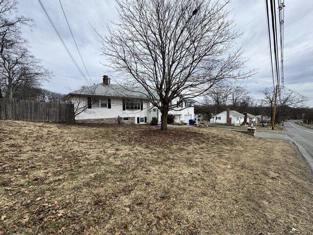 house with 3 bedroom, Milford MA ES103968115