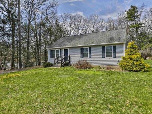 house with 3 bedroom, Milford NH DS102633619