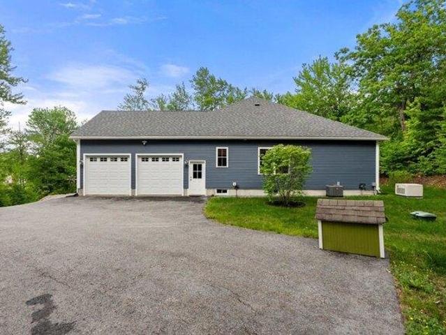 house with 3 bedroom, Milford NH ES104042554