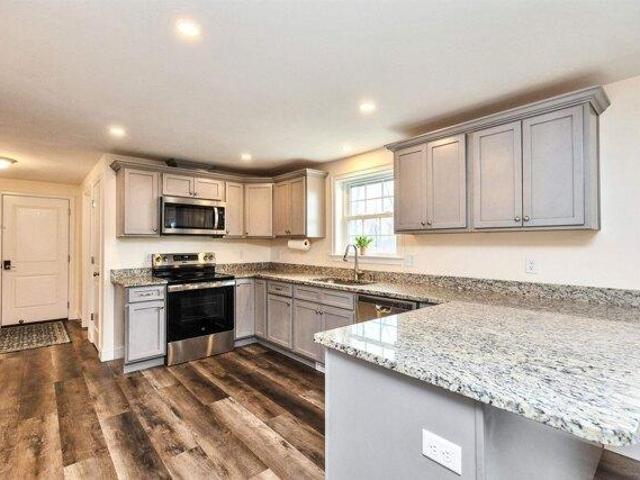 house with 3 bedroom, Milford NH ES103101756