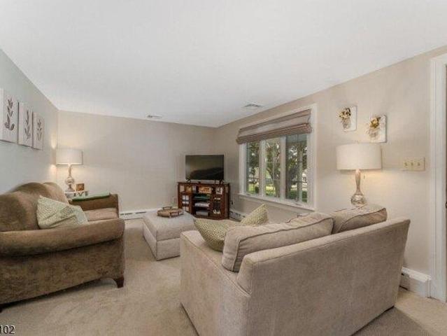 house with 3 bedroom, Milford NJ ES105192958
