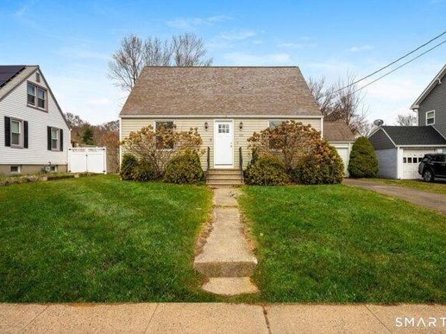 house with 3 bedroom, Milford CT DLS101656436