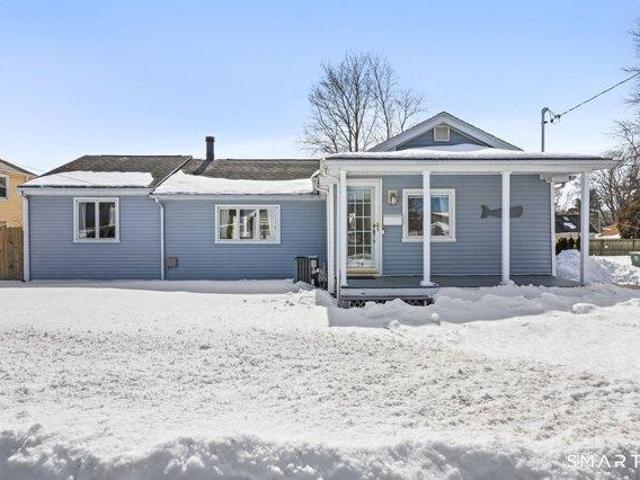 house with 3 bedroom, Milford CT DLS101657218