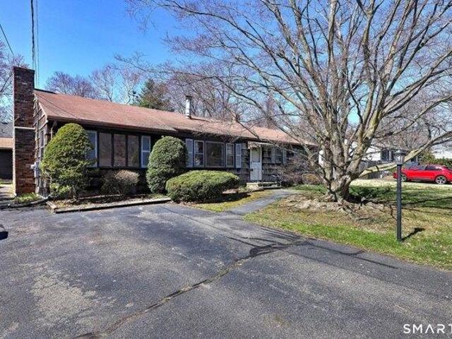 house with 3 bedroom, Milford CT DLS101661274