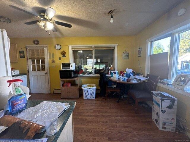 house with 3 bedroom, Milford CT DLS101857747