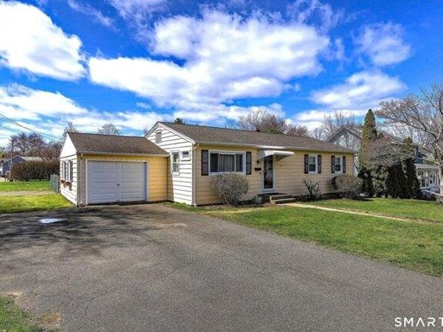 house with 3 bedroom, Milford CT DLS101801649