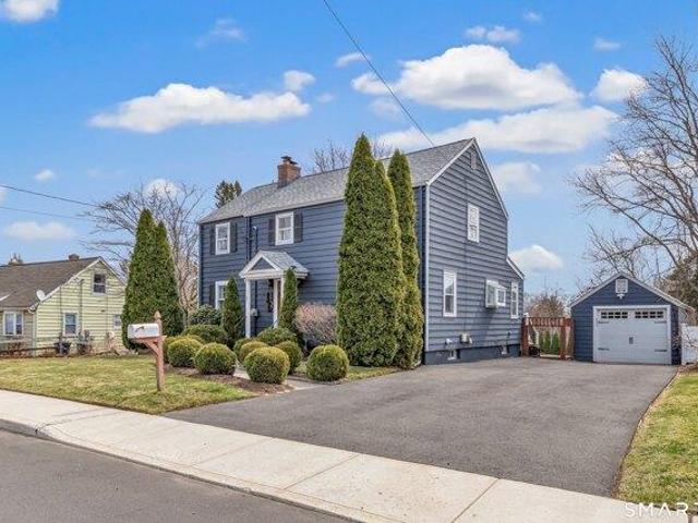 house with 3 bedroom, Milford CT DLS102030274