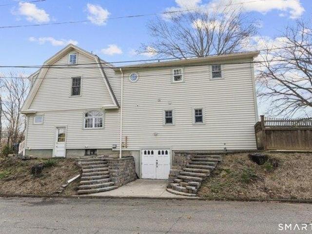 house with 3 bedroom, Milford CT DLS102154714