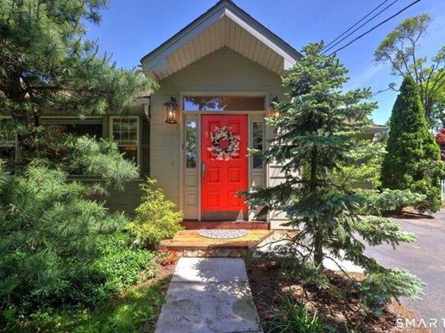 house with 3 bedroom, Milford CT DLS102561443