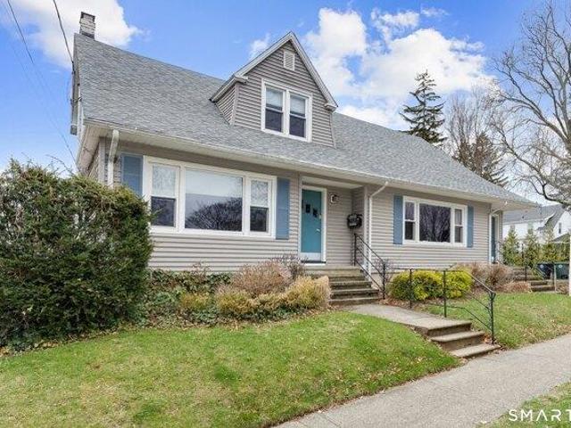 house with 3 bedroom, Milford CT DLS102777298