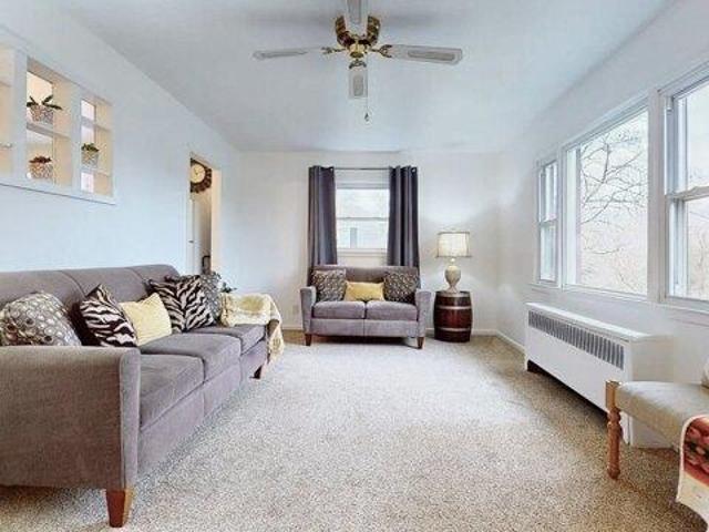 house with 3 bedroom, Milford CT DLS102801631