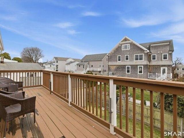 house with 3 bedroom, Milford CT DLS102824418
