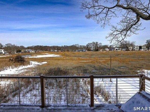 house with 3 bedroom, Milford CT DS102826560