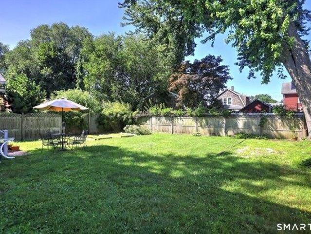 house with 3 bedroom, Milford CT ES104607602