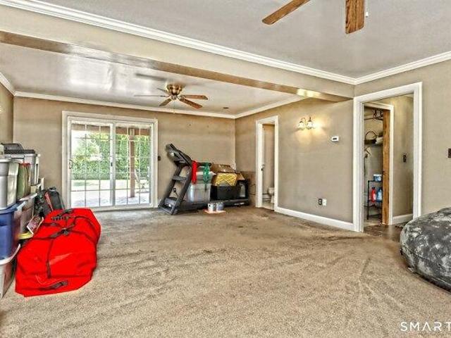 house with 3 bedroom, Milford CT ES104831688
