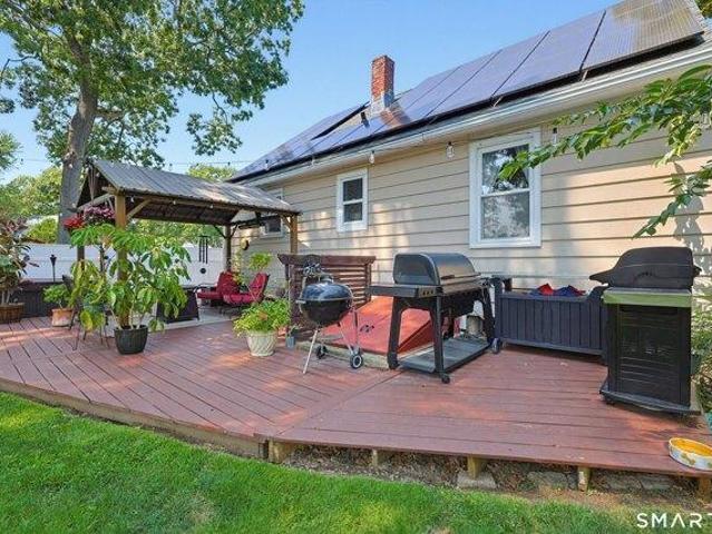 house with 3 bedroom, Milford CT ES104832574