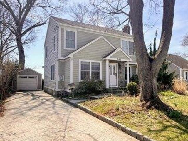 house with 3 bedroom, Milford CT ES104832789