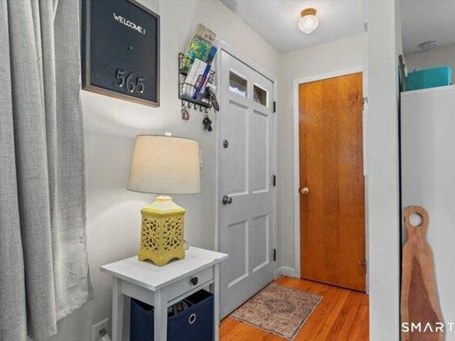 house with 3 bedroom, Milford CT ES104851800
