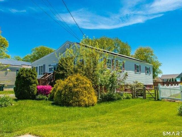 house with 3 bedroom, Milford CT ES104870046