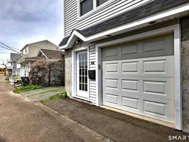 house with 3 bedroom, Milford CT ES105125091