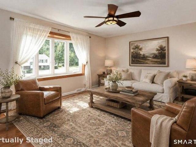 house with 3 bedroom, Milford CT ES105127679