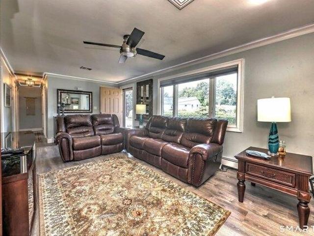 house with 3 bedroom, Milford CT ES105160640