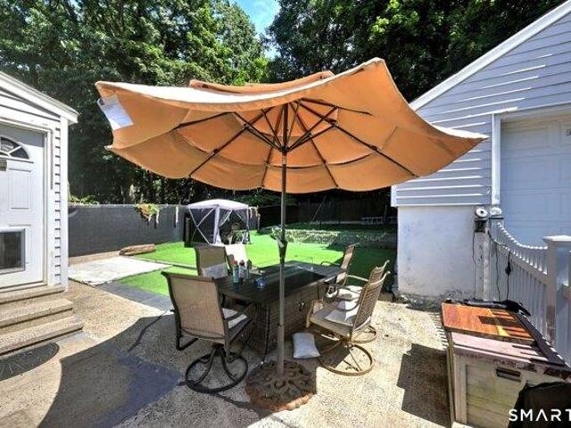 house with 3 bedroom, Milford CT ES105173291