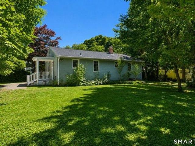 house with 3 bedroom, Milford CT ES103162707