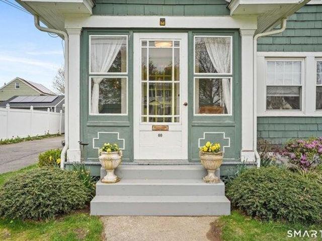 house with 3 bedroom, Milford CT ES103189883