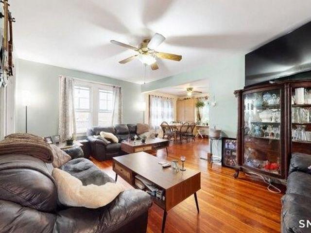 house with 3 bedroom, Milford CT ES103439410